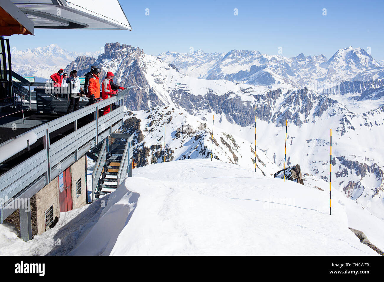 Snow covered alps hi-res stock photography and images - Alamy