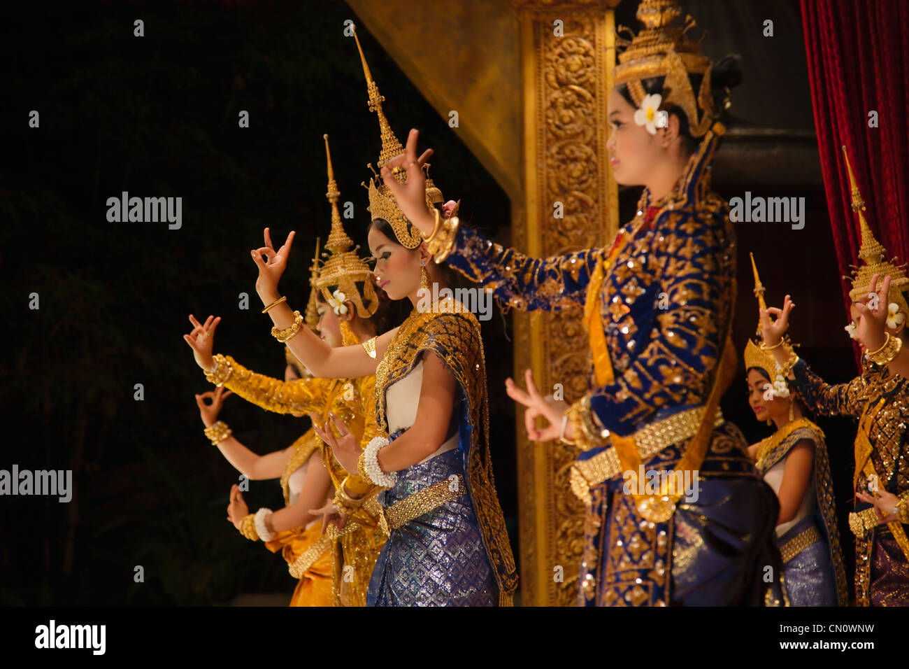 Khmer dance performance, Cambodia Stock Photo - Alamy