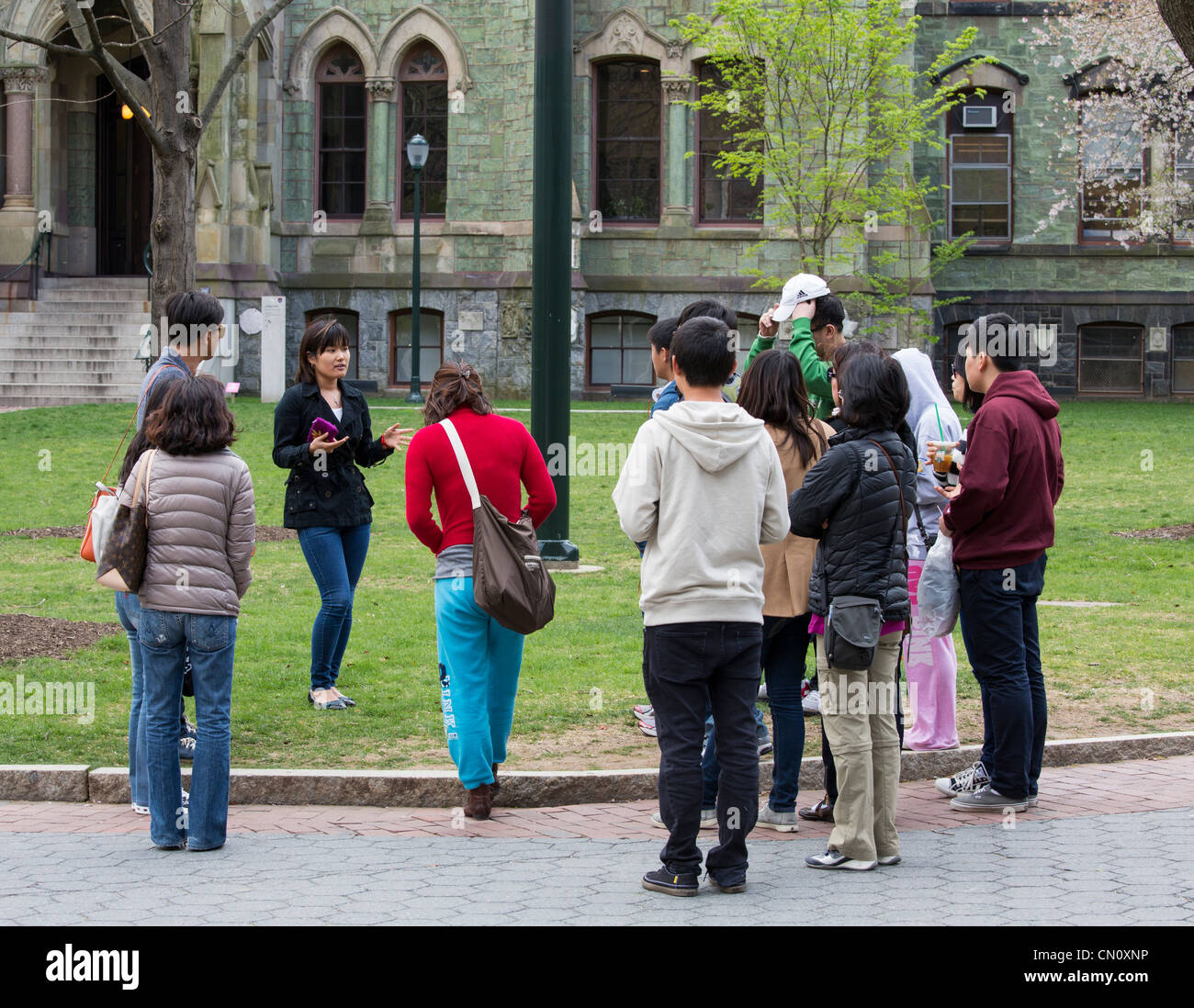 prospective students on student-led admissions office tour of ...