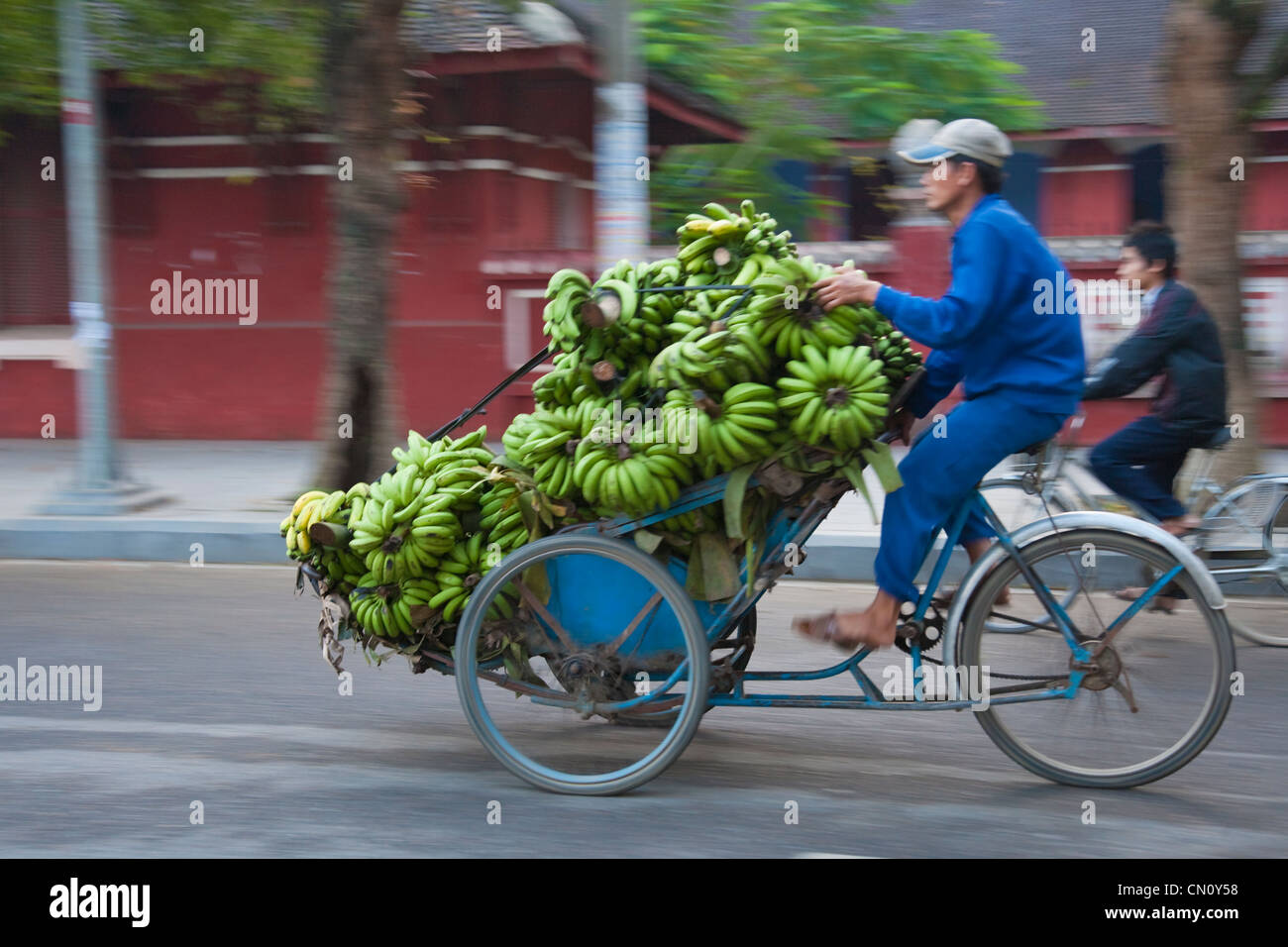 Cyclo hi-res stock photography and images - Alamy