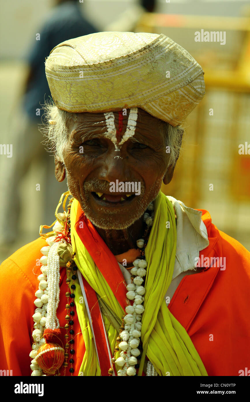 Hindu holy man devotee hi-res stock photography and images - Alamy