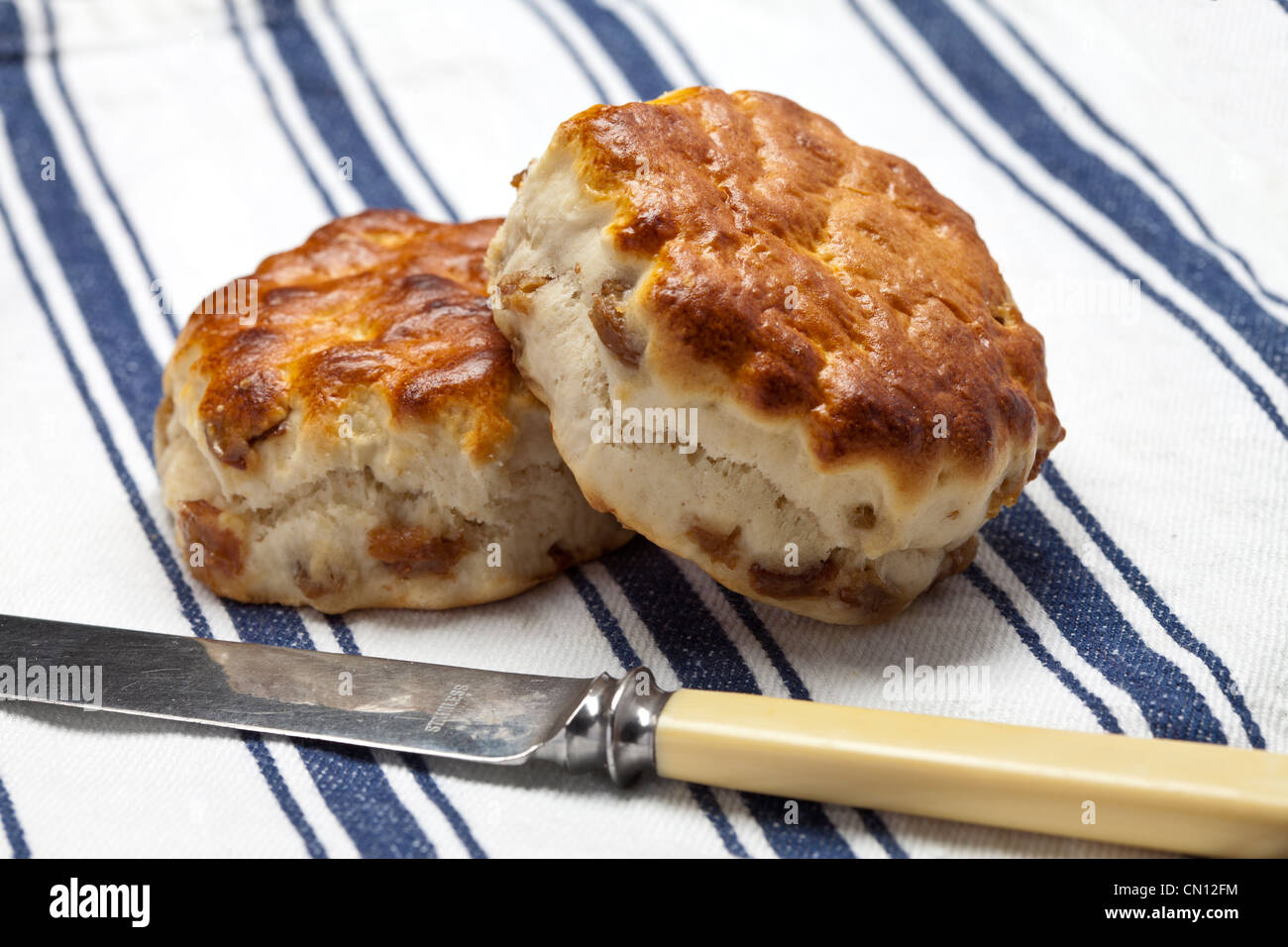 Cakes scones hi-res stock photography and images - Alamy