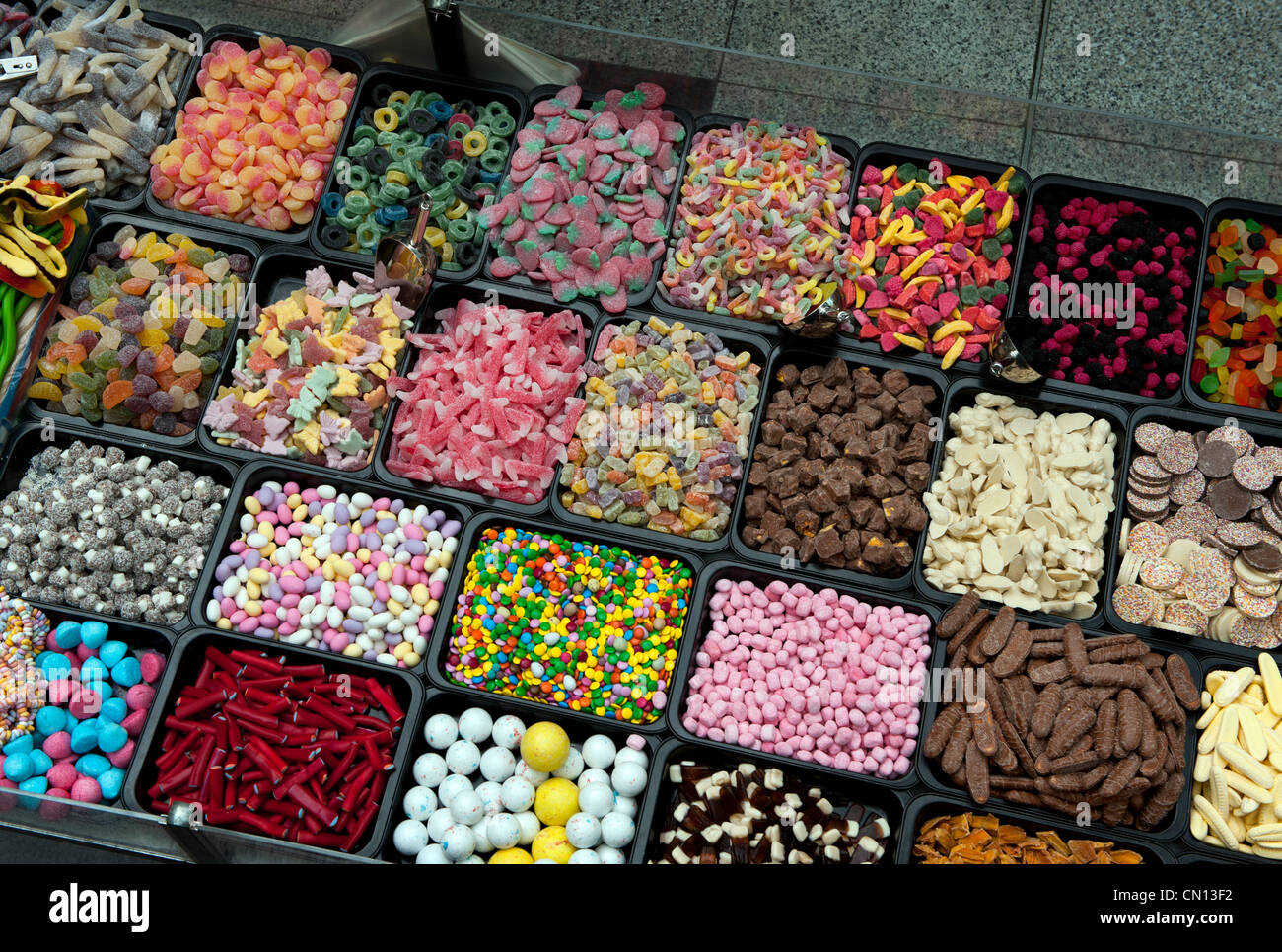 Brightly coloured sweets sweets hi-res stock photography and images - Alamy