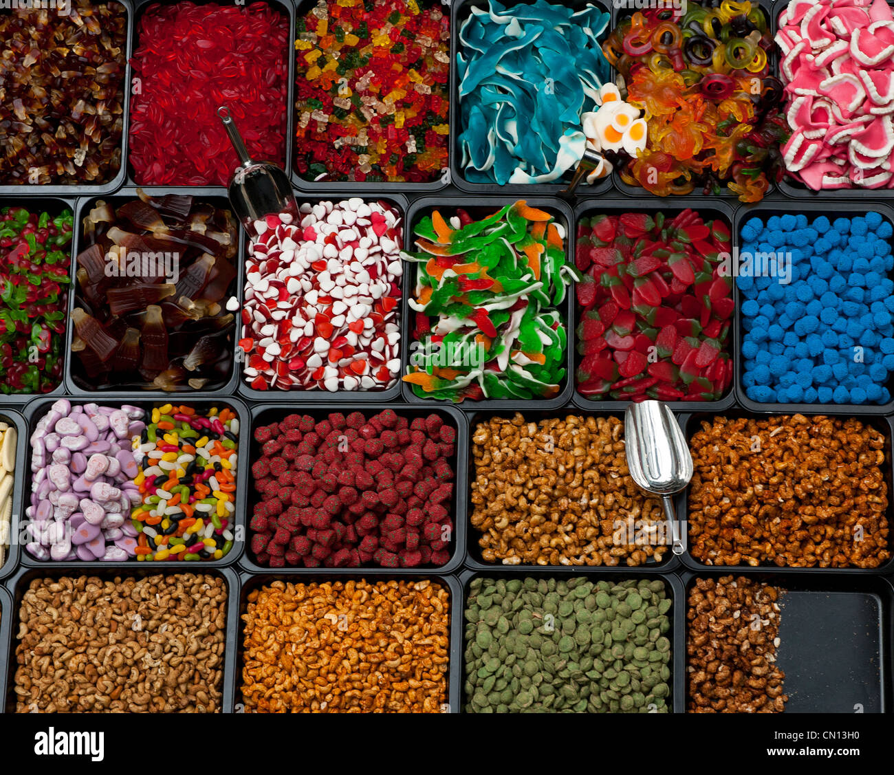 Brightly coloured sweets sweets hi-res stock photography and images - Alamy