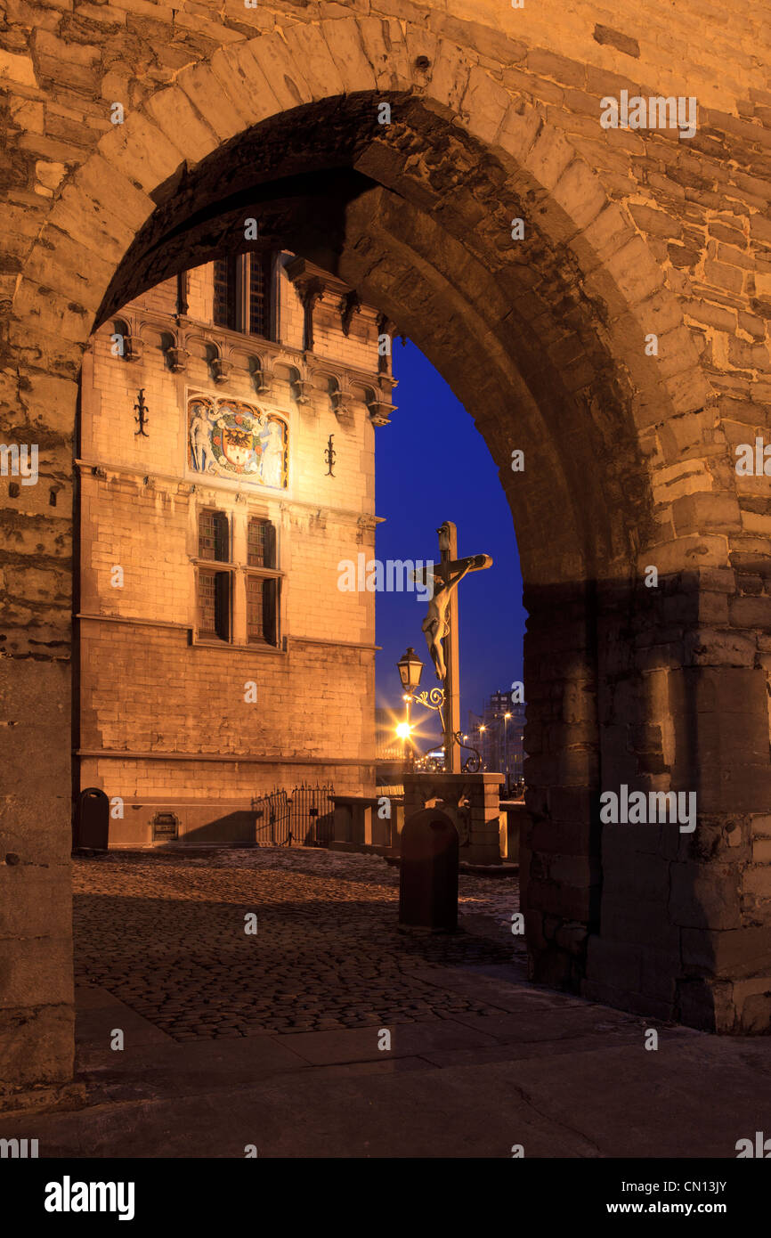 Het steen medieval castle on hi-res stock photography and images - Alamy