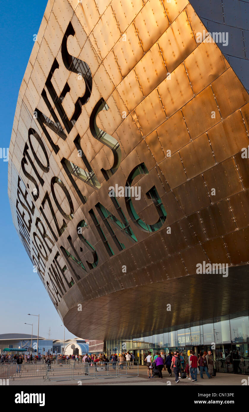 New cardiff bay opera house hi-res stock photography and images - Alamy
