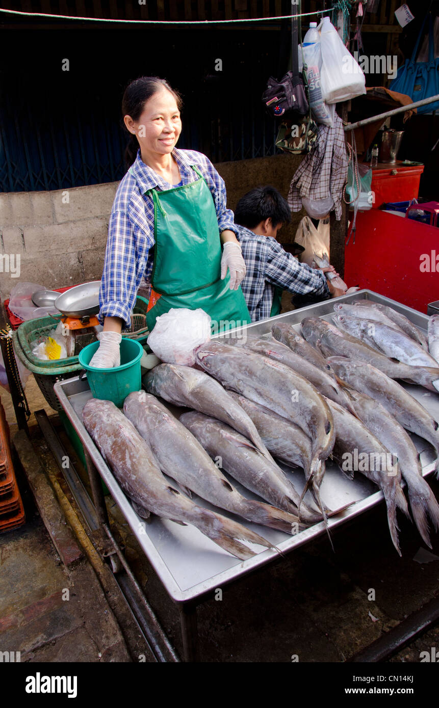 Seafood vendor southeast asia hi-res stock photography and images - Alamy