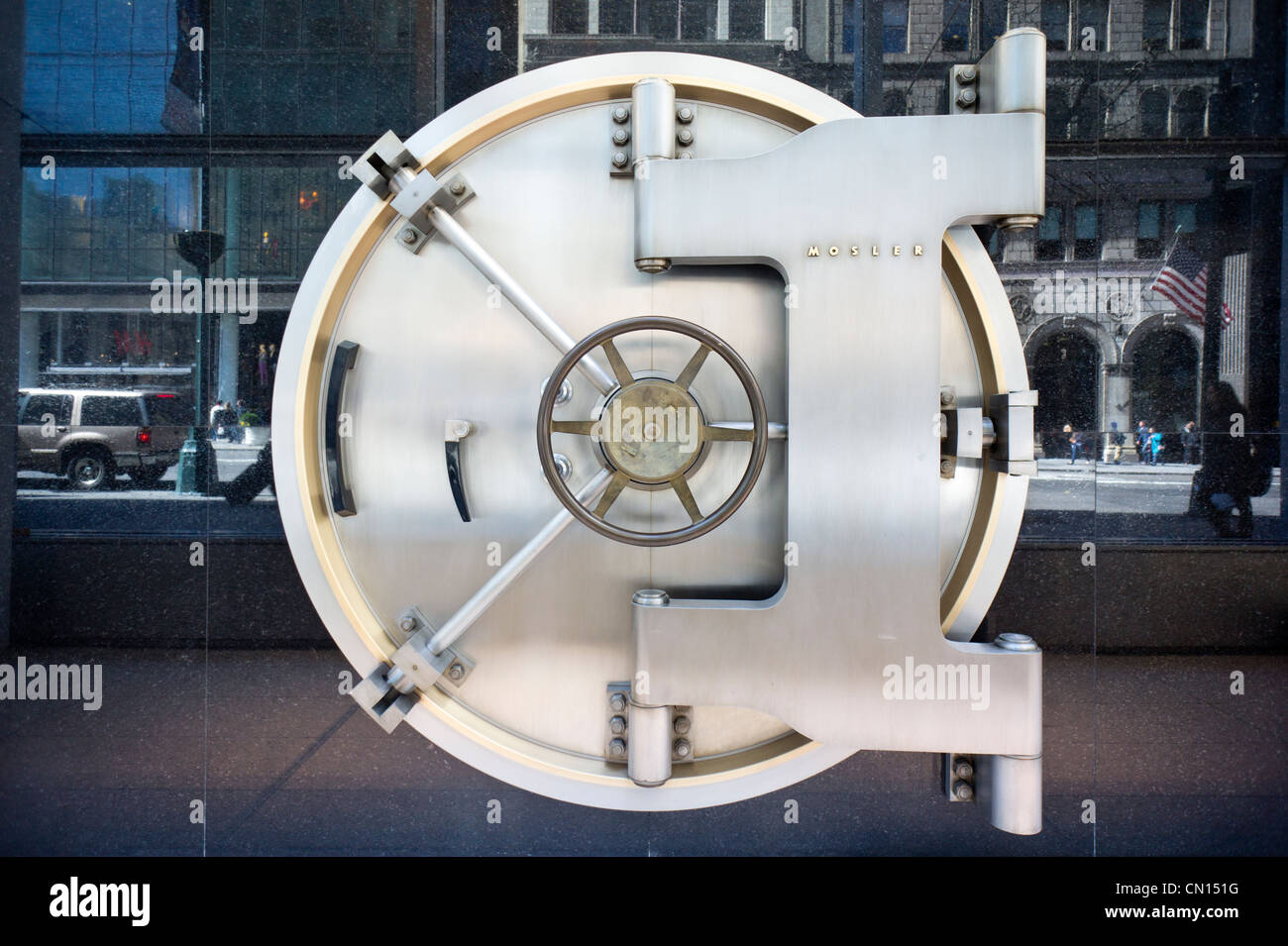 Vault safe bank hi-res stock photography and images - Alamy