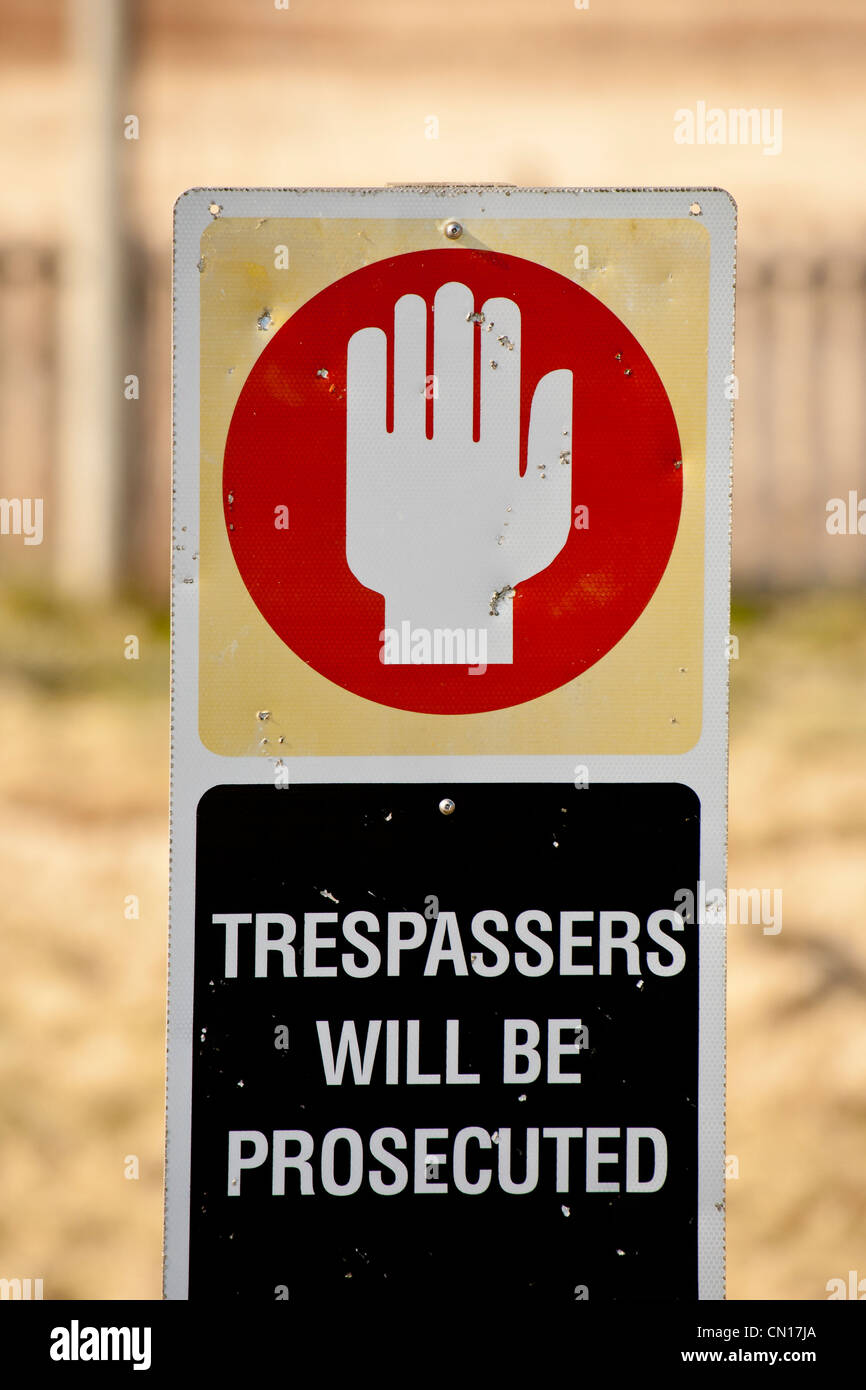 No trespassing warning sign-Boundary Bay, Vancouver, British Columbia ...