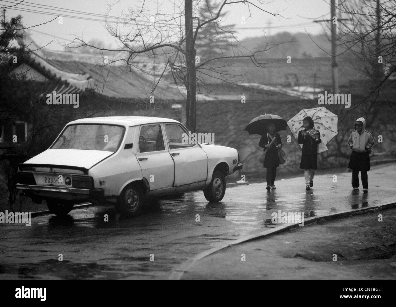 Car in the street, Pyongyang, North Korea Stock Photo - Alamy