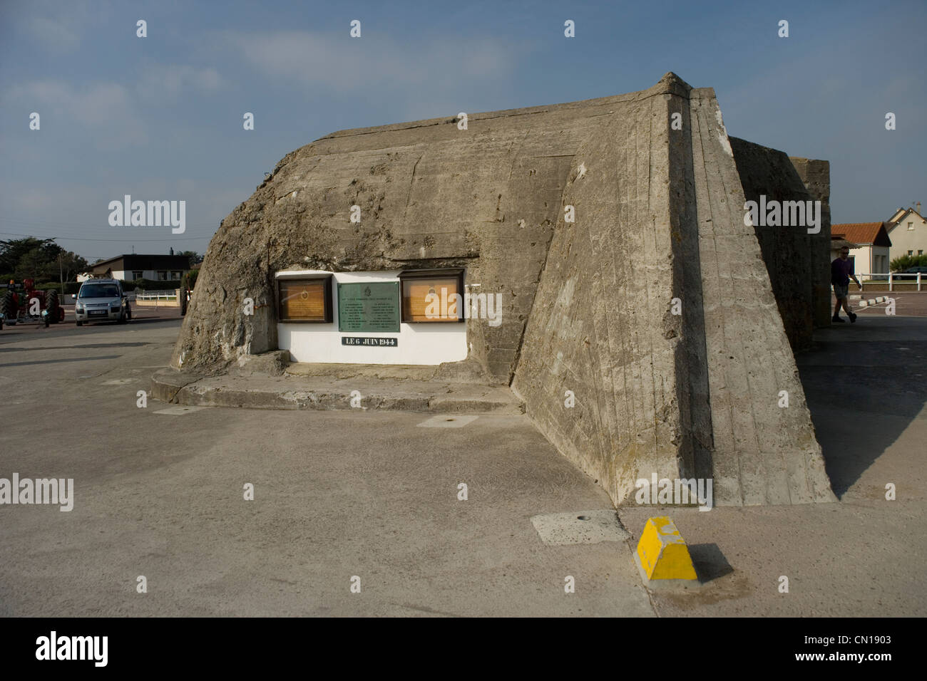Gold beach memorial hi-res stock photography and images - Alamy