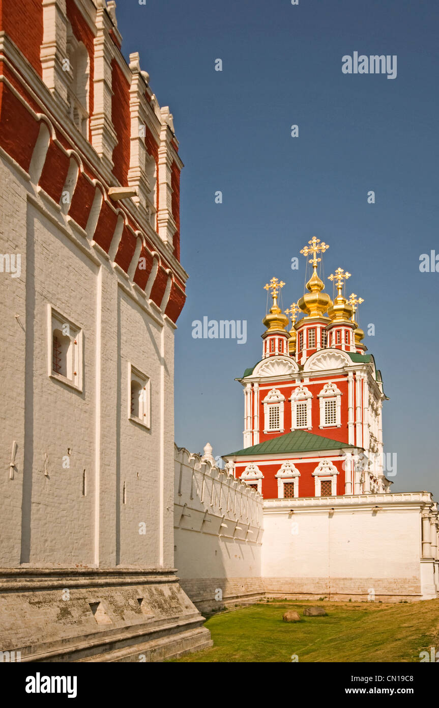 Nun convent russian orthodox hi-res stock photography and images - Alamy