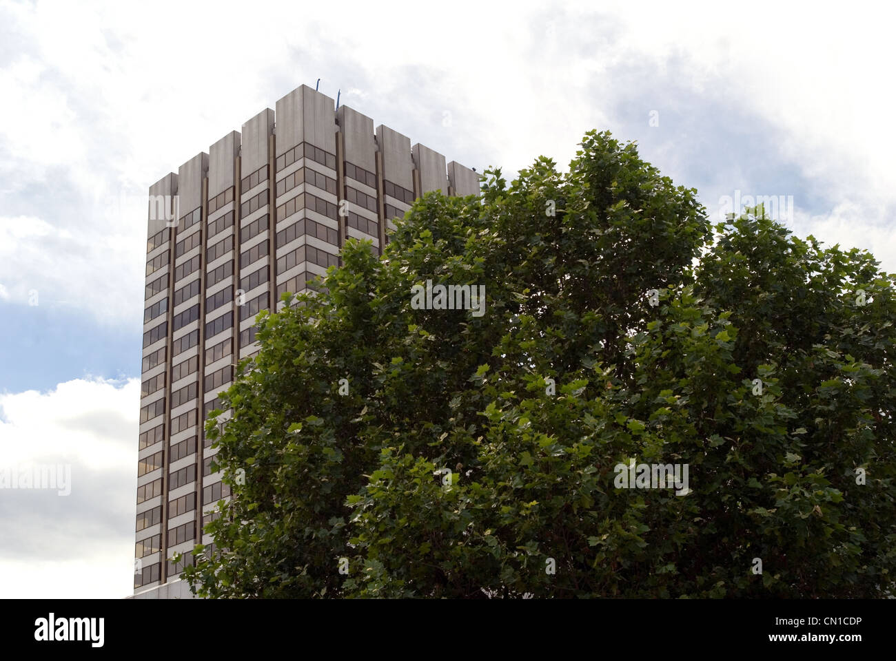 Old elephant and castle hi-res stock photography and images - Alamy