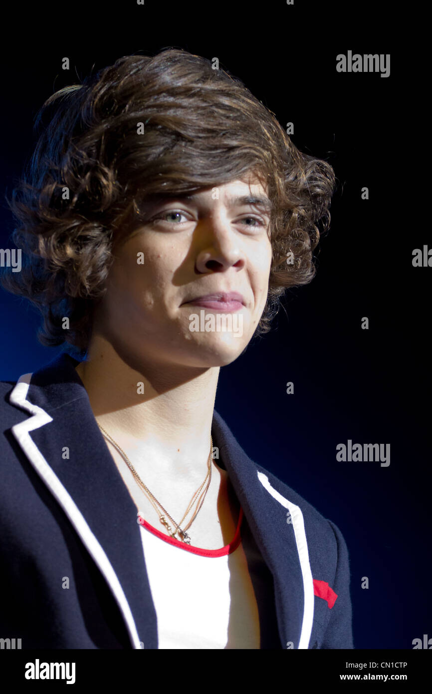 One direction in concert london hi-res stock photography and images - Alamy