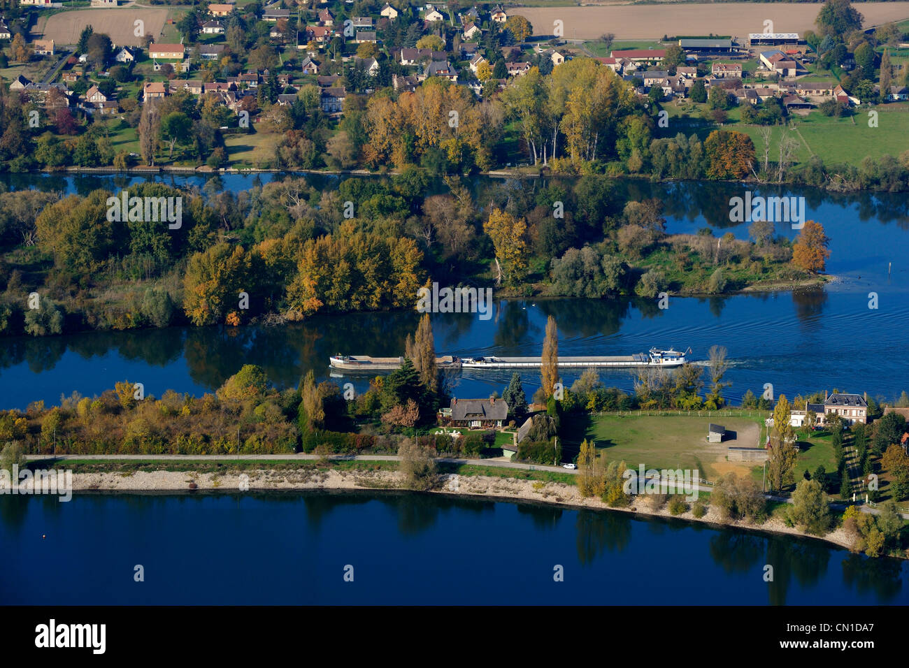 Muids france seine river hi-res stock photography and images - Alamy