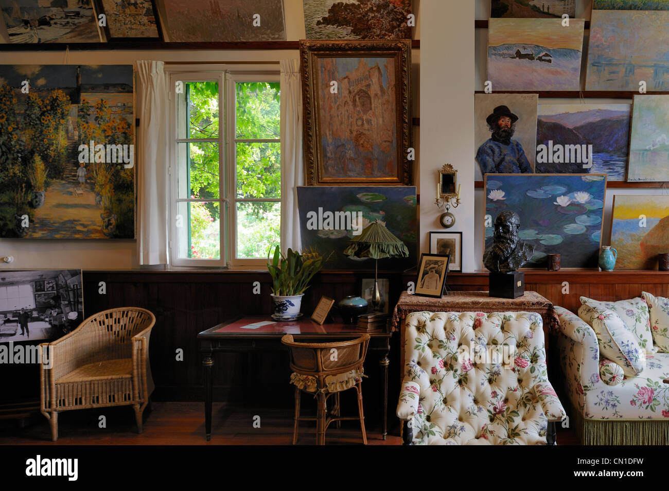 Monet painting hi-res stock photography and images - Alamy