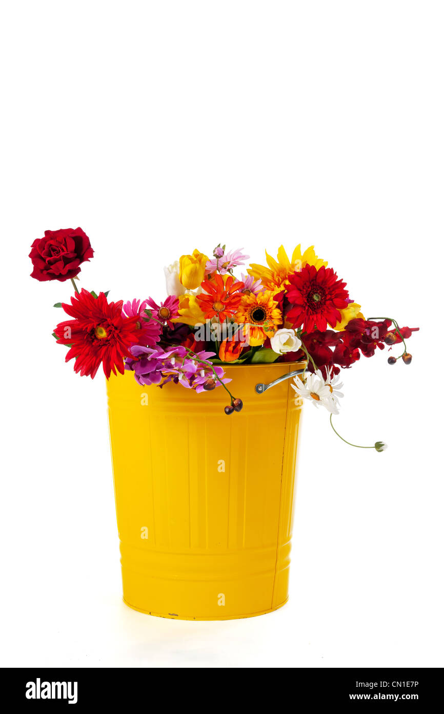 Bouquet flowers in trash hi-res stock photography and images - Alamy