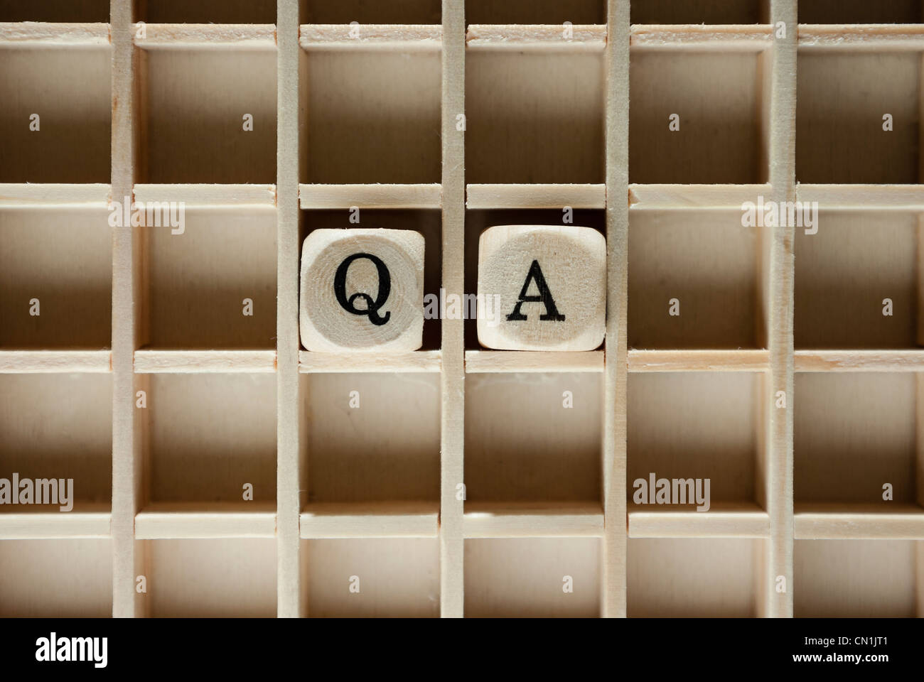 Cubes alphabet q hi-res stock photography and images - Alamy
