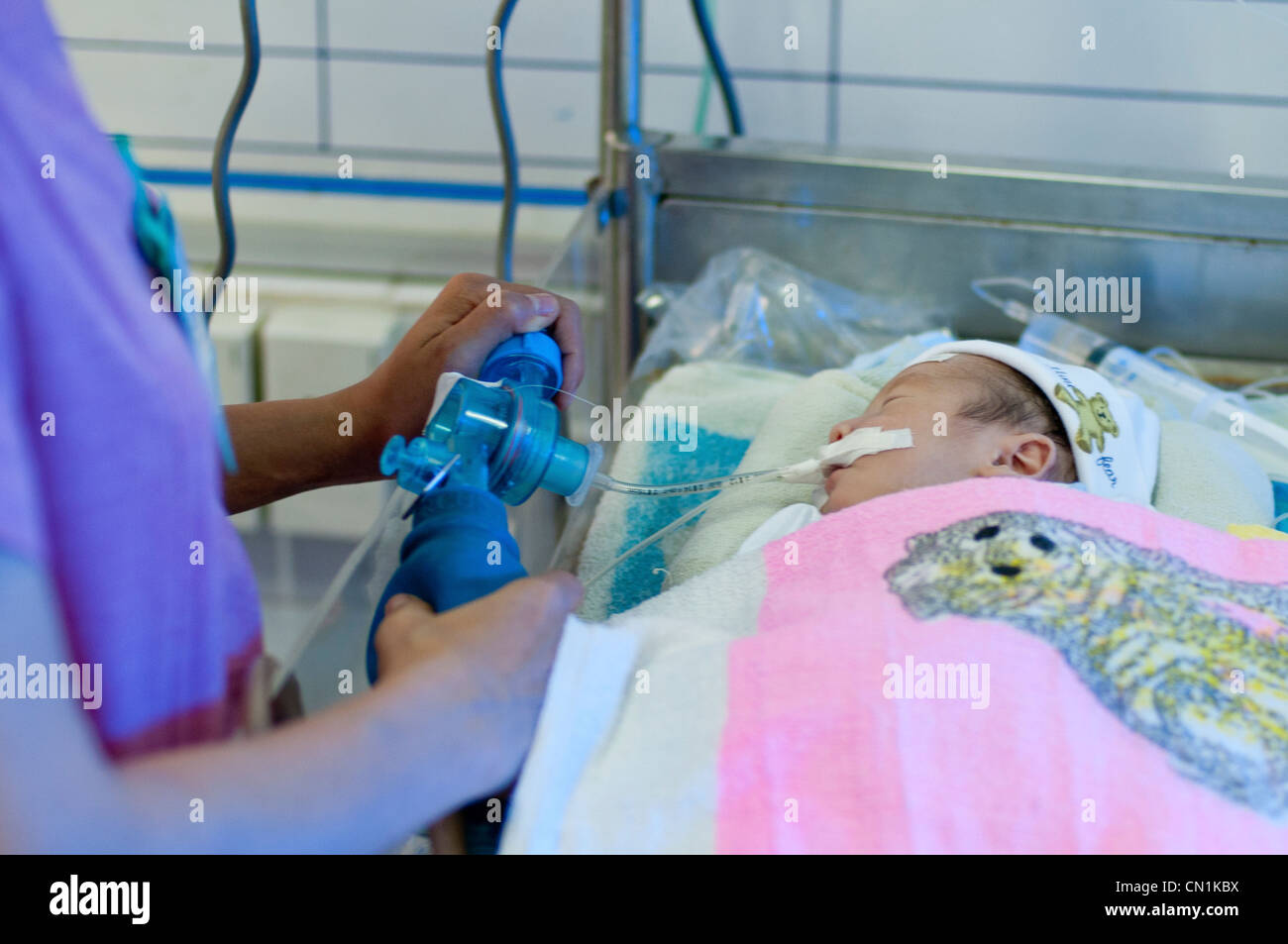 ICU prenatal ward, Danang, Vietnam Stock Photo - Alamy
