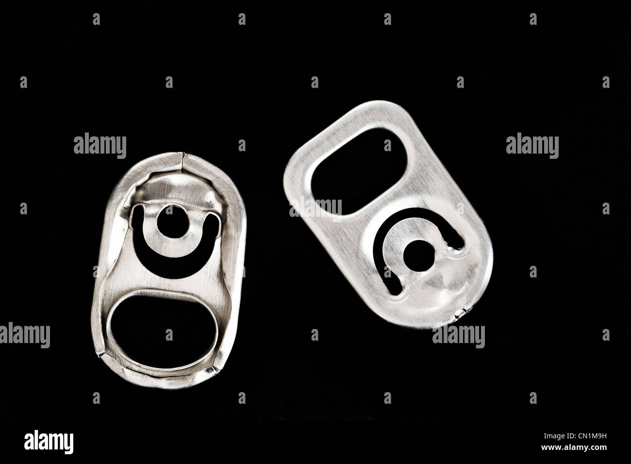 Metal ring pull Stock Photo - Alamy