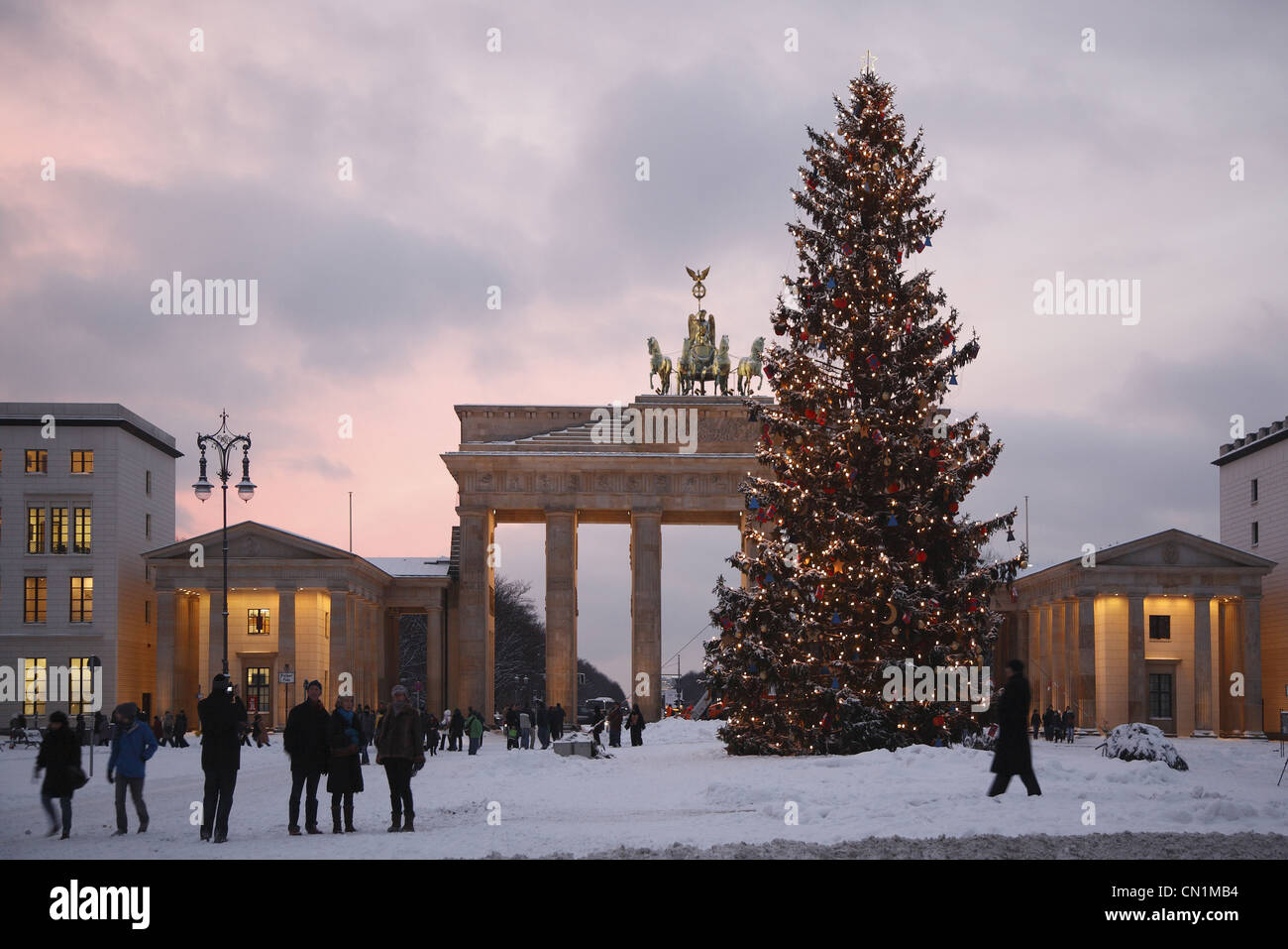 Berlin Brandenburg Gate Christmas Tree Winter Snow Stock Photo - Alamy