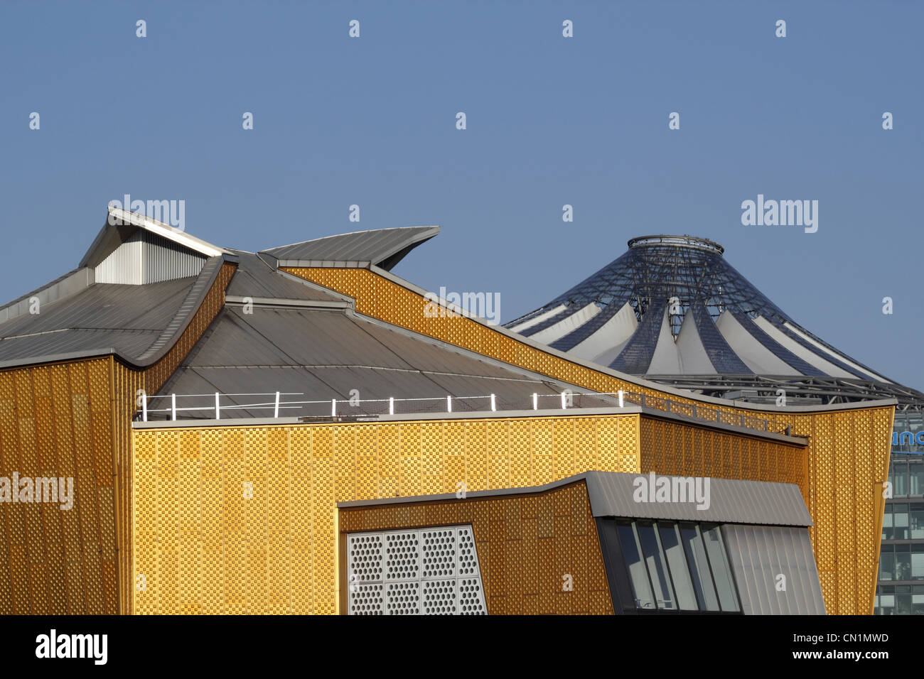 Berlin philharmonic orchestra hall hi-res stock photography and images ...