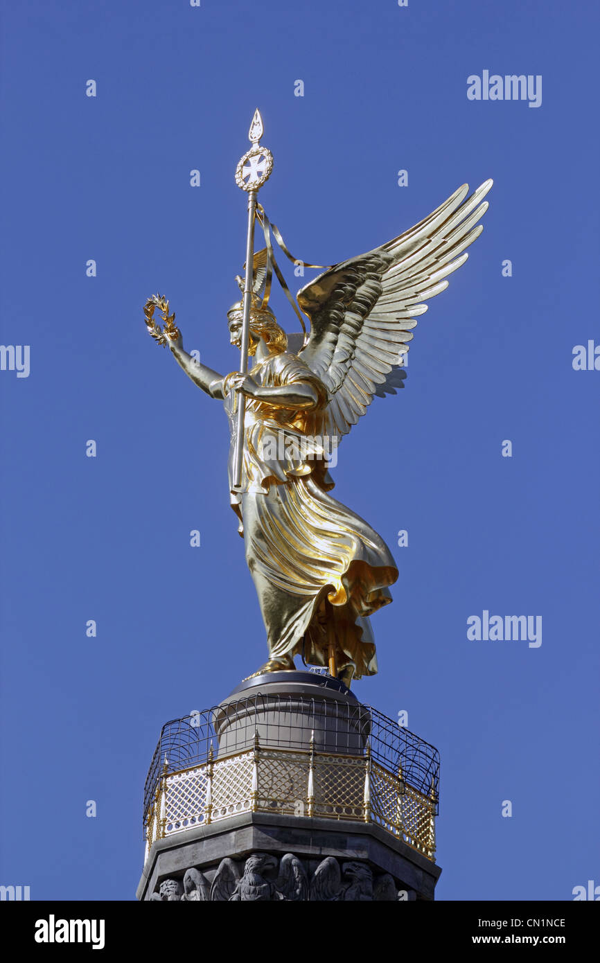 Statue victory column siegessaeule tiergarten hi-res stock photography ...