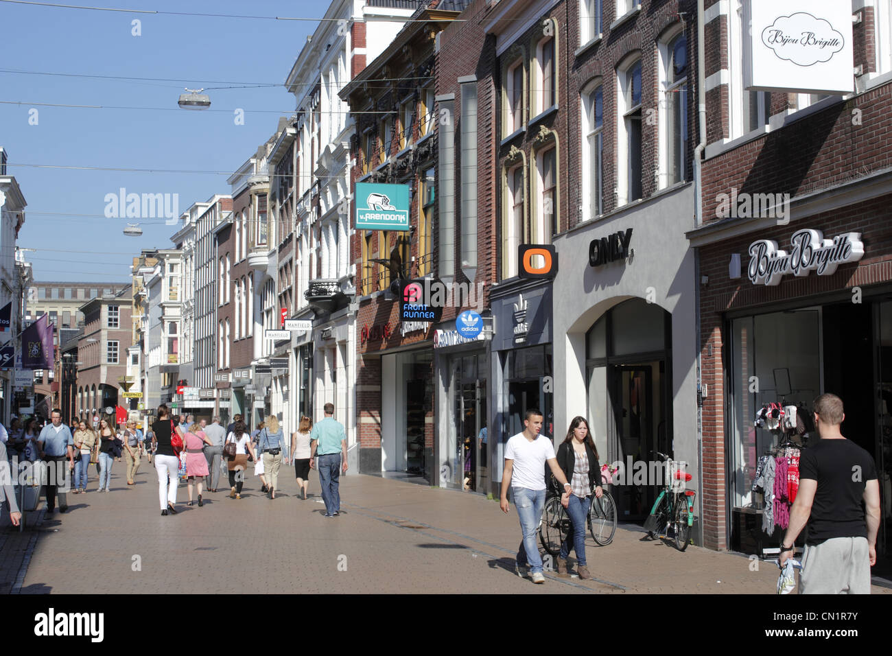 People Shopping Groningen High Resolution Stock Photography and Images ...