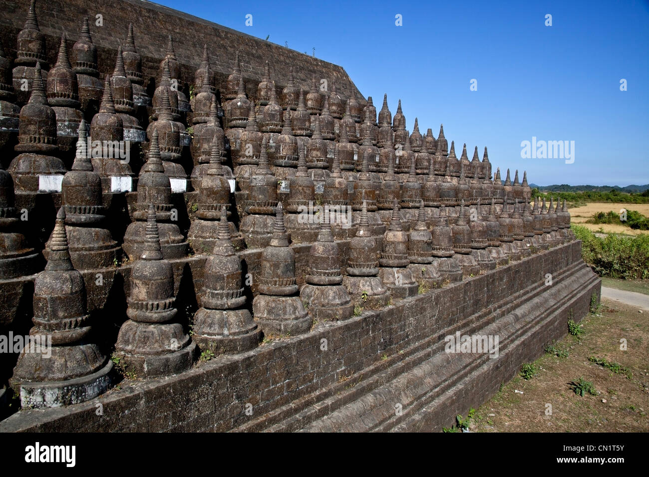 Kothaung Temple, Mrauk U, Rakhaing State, Burma (Myanmar Stock Photo ...