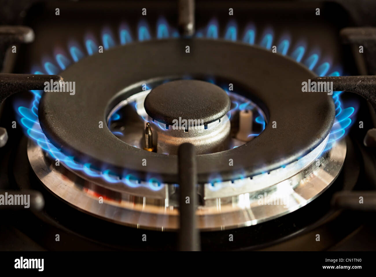 modern gas cooker Stock Photo - Alamy
