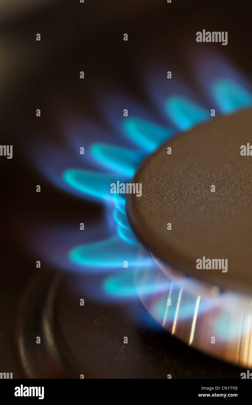 modern gas cooker Stock Photo - Alamy