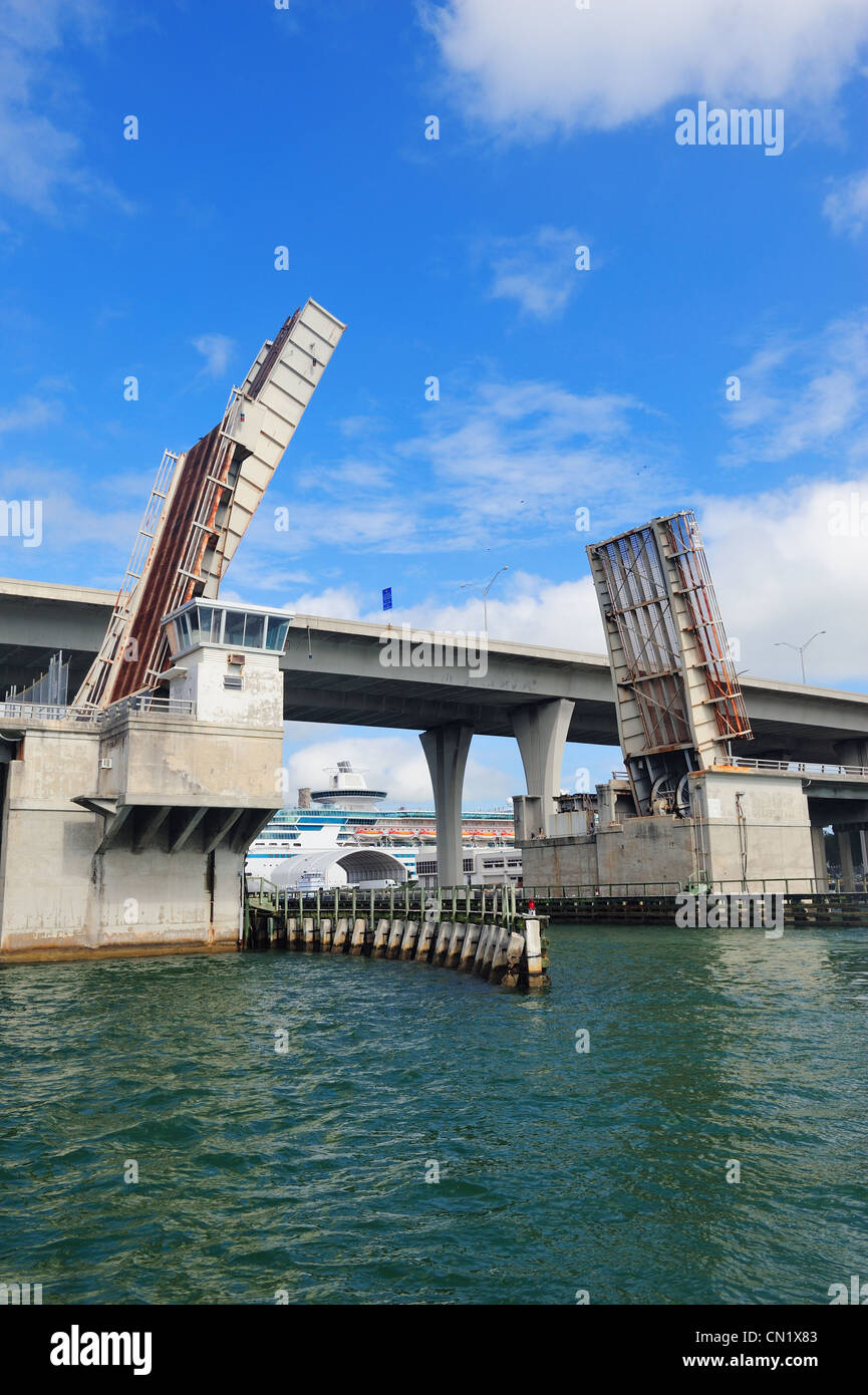 Bridge lifted preparing for boat to pass in Miami Harbor Stock Photo ...