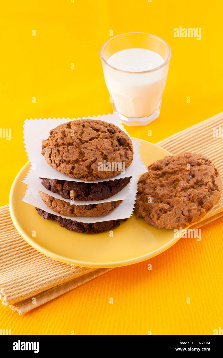 Milk with cookies Stock Photo - Alamy