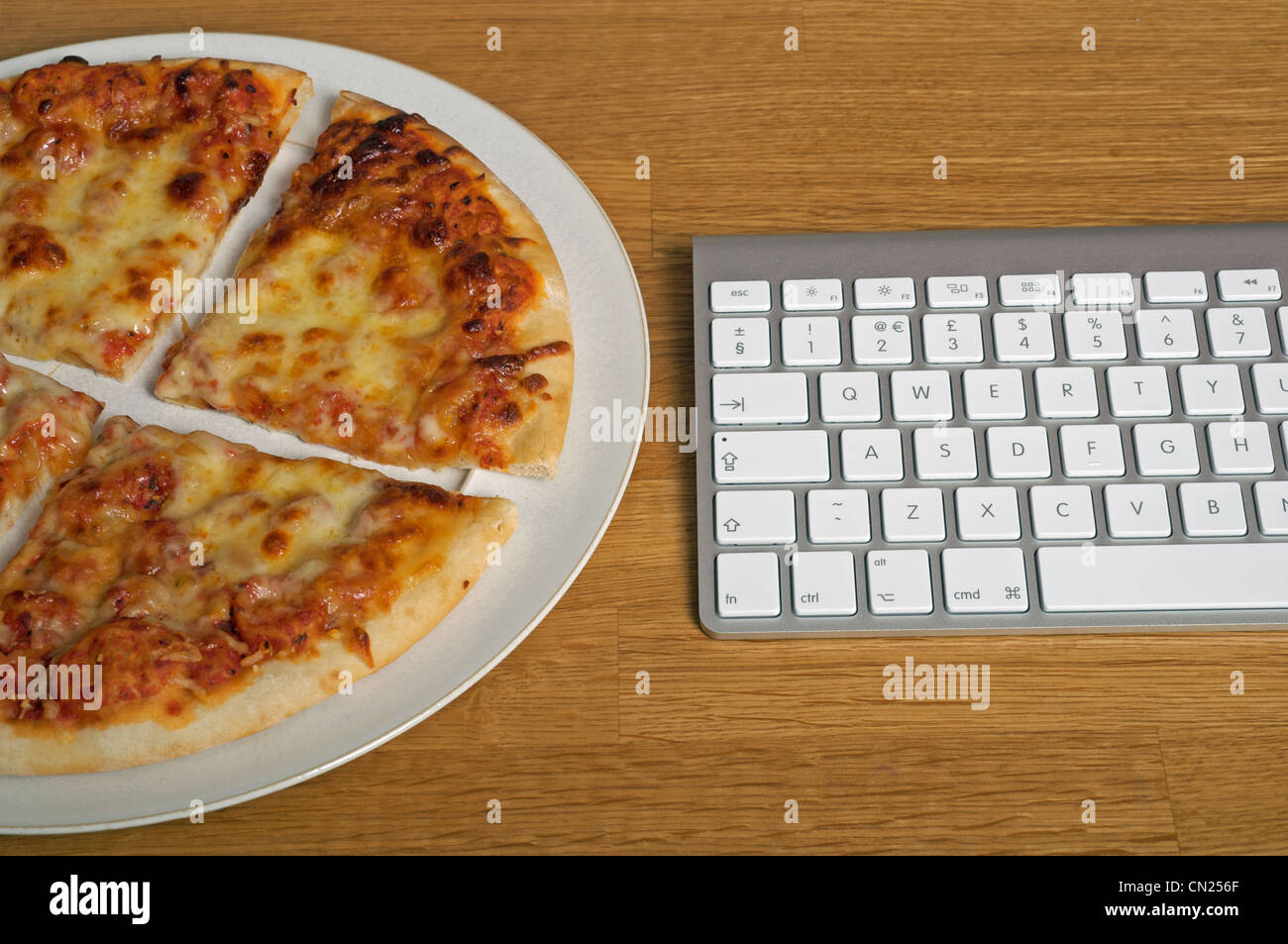 Cooked pizza hi-res stock photography and images - Alamy