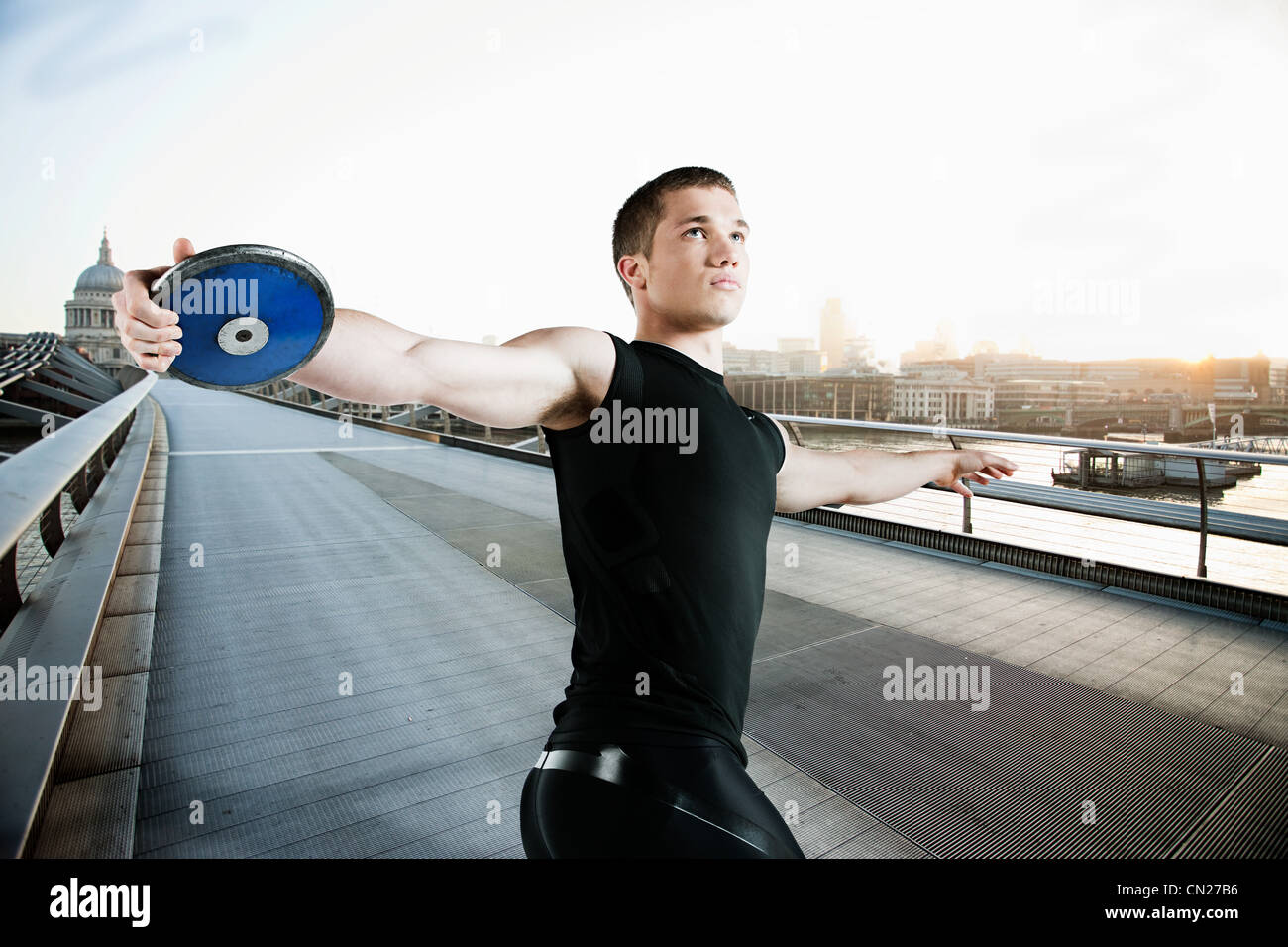 Discus thrower hi-res stock photography and images - Alamy