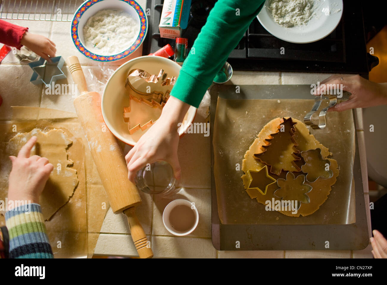 Children making Christmas cookies Stock Photo - Alamy