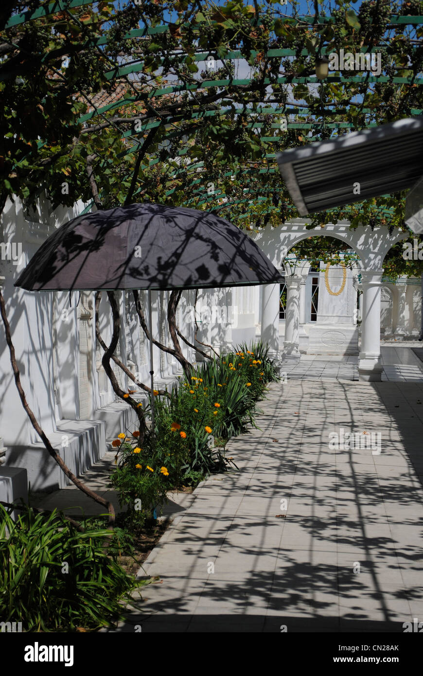 Kenesa Architecture High Resolution Stock Photography and Images - Alamy