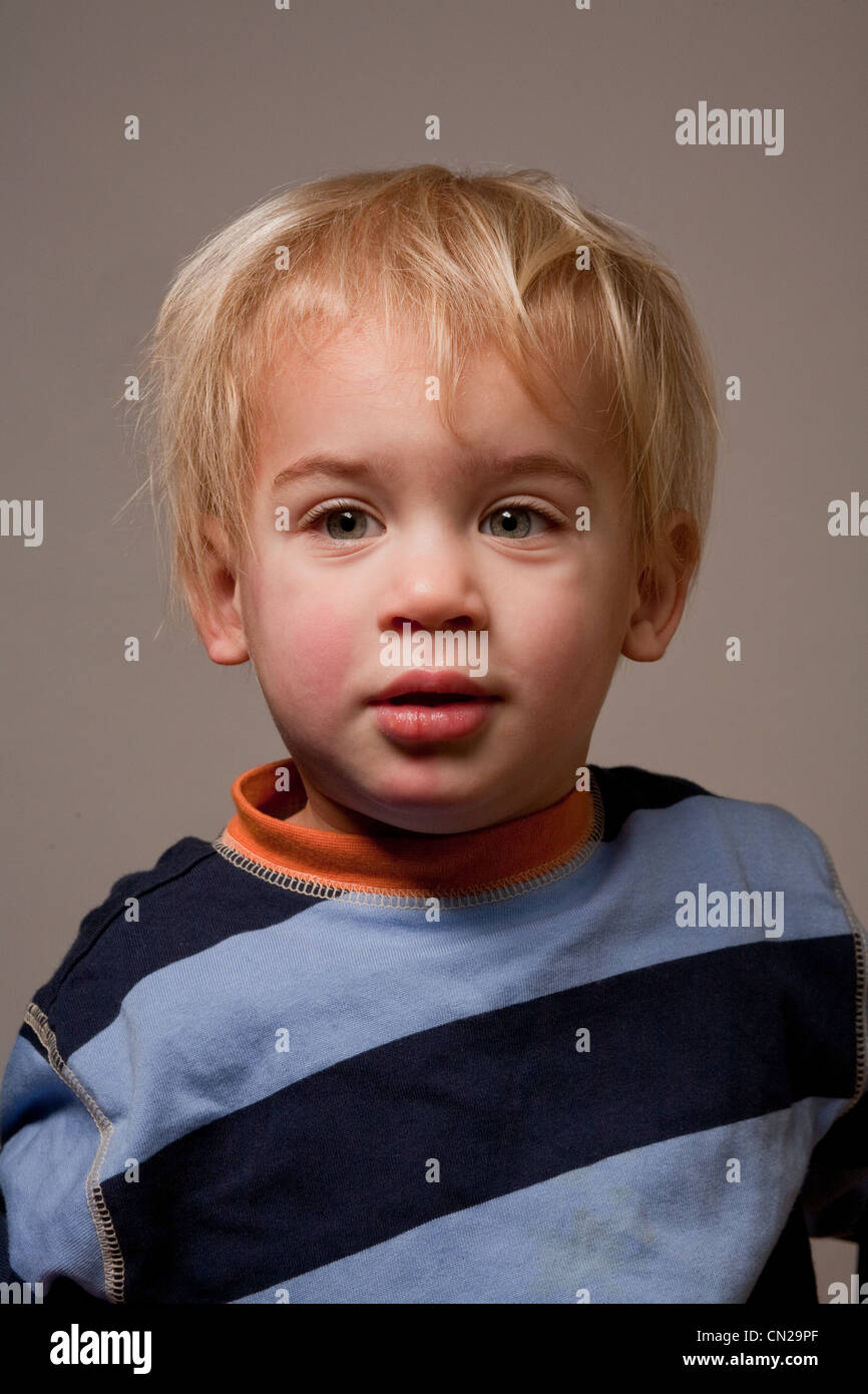 Portrait of toddler boy Stock Photo - Alamy