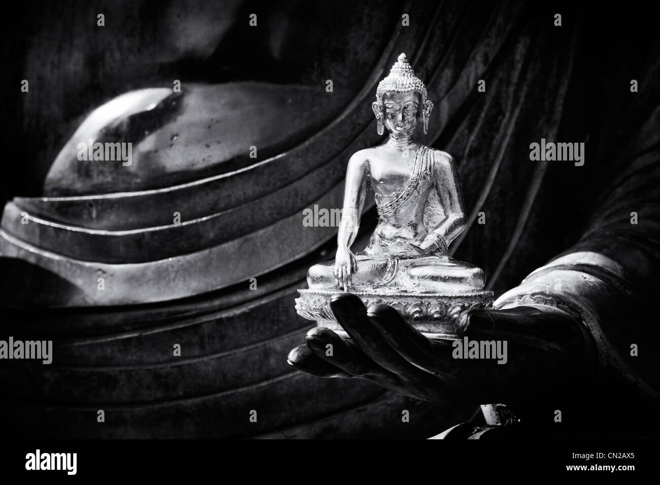 Worshipping deities hi-res stock photography and images - Alamy