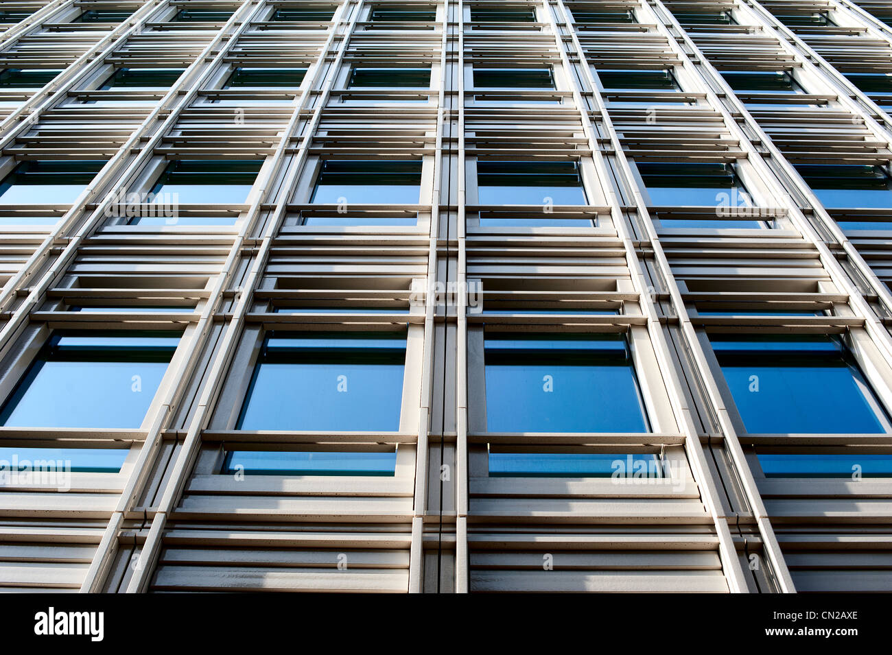 Central point building london uk hi-res stock photography and images ...