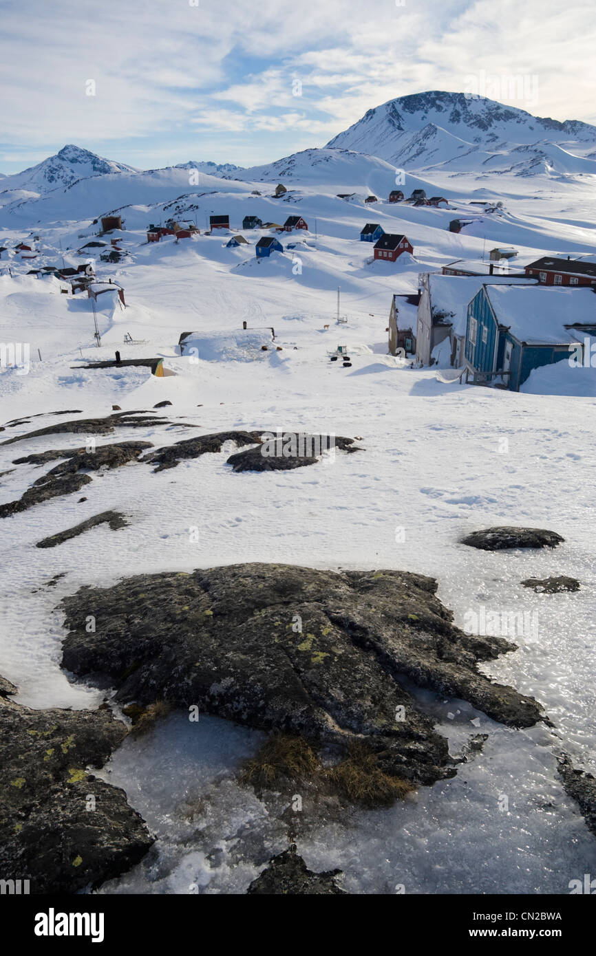 Kulusuk inuit village hi-res stock photography and images - Alamy