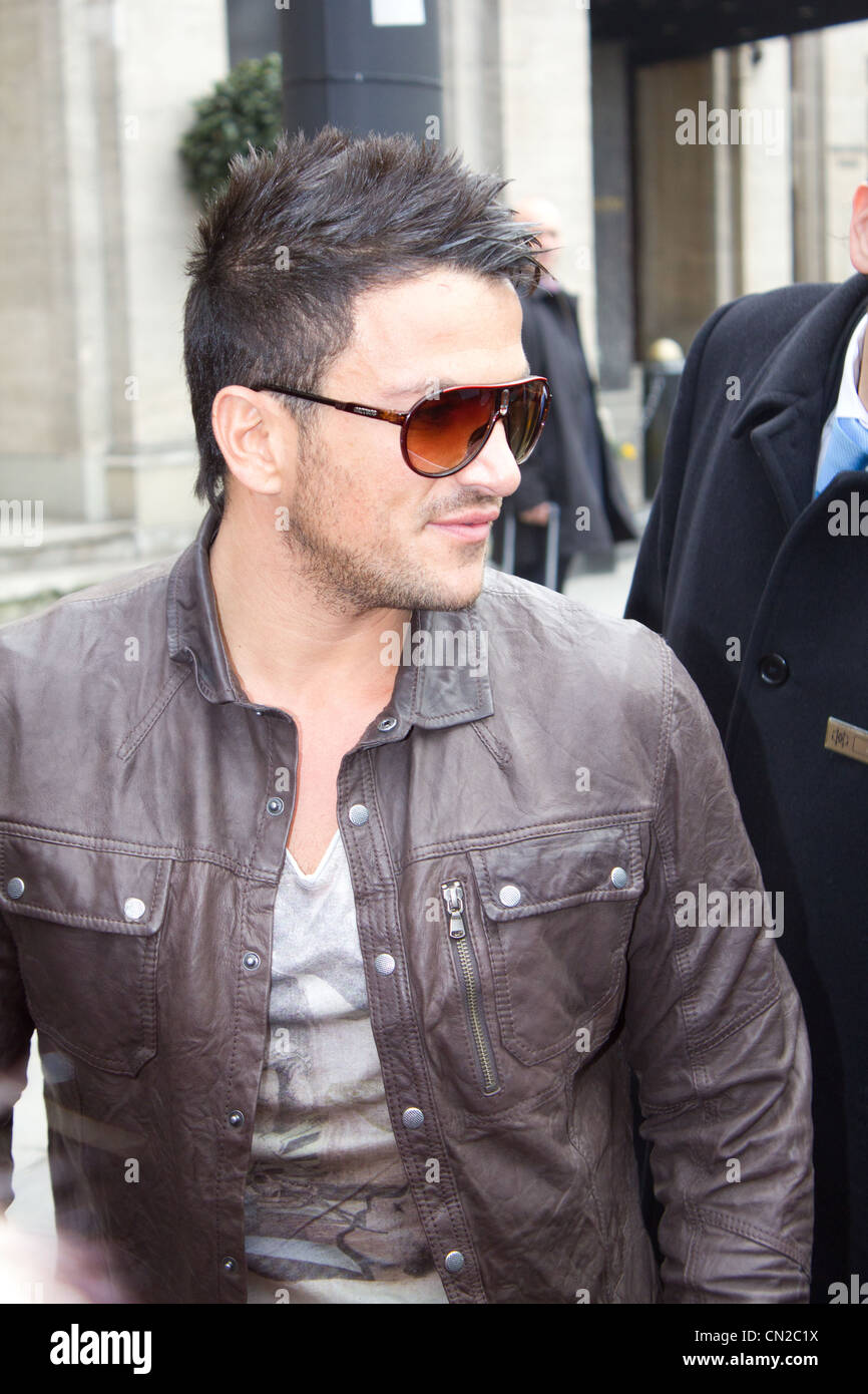 Singer peter andre hi-res stock photography and images - Alamy