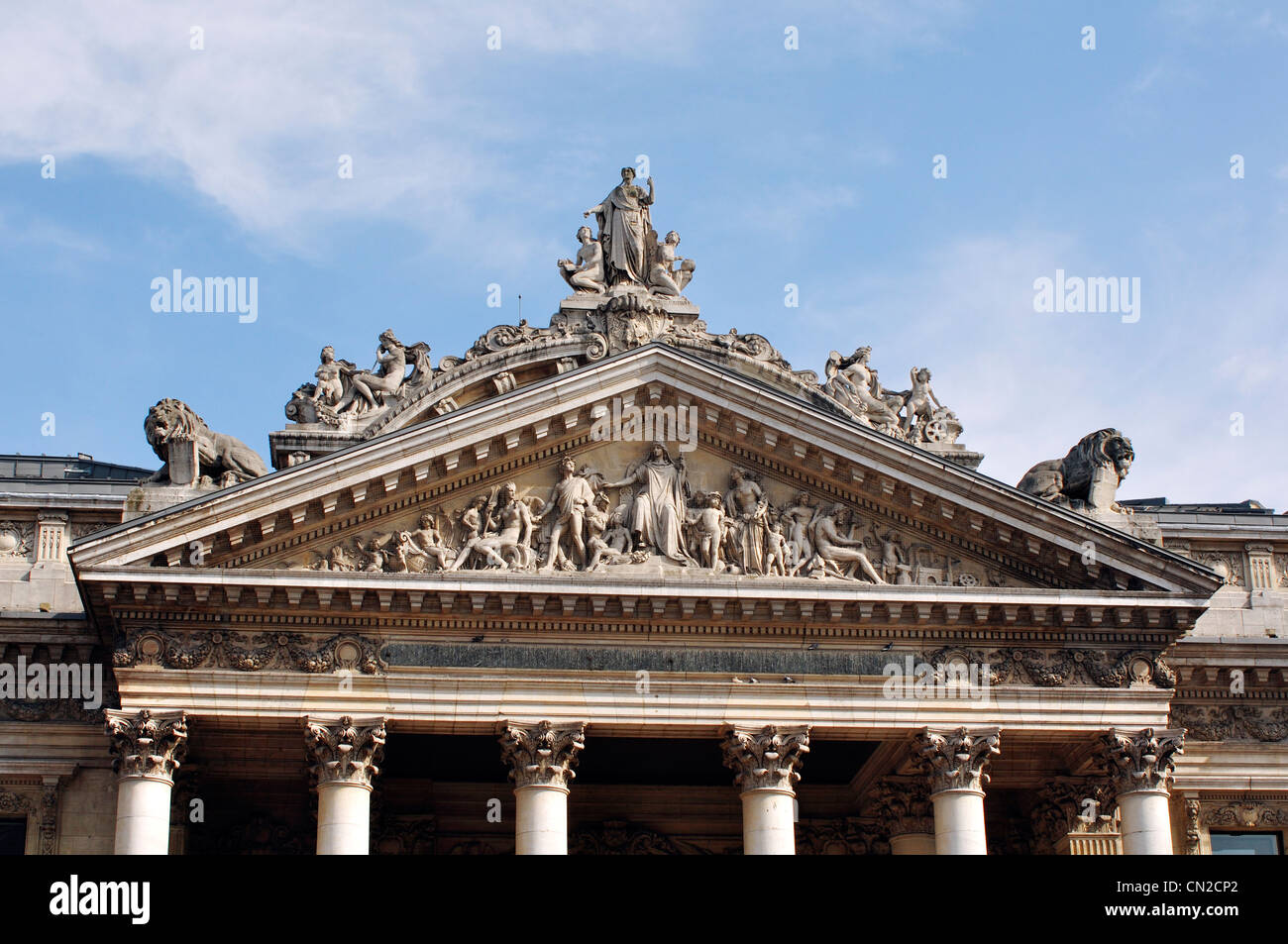 Stock market building hi-res stock photography and images - Alamy