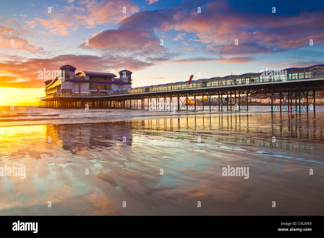 Sunset over the Grand Pier at Weston-Super-Mare, Somerset, England, UK ...
