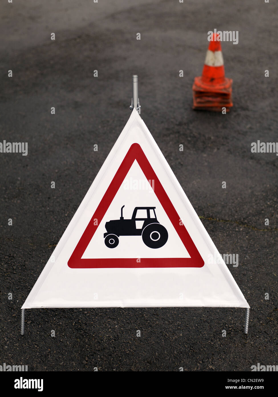 Tractor Sign Stock Photos & Tractor Sign Stock Images - Alamy