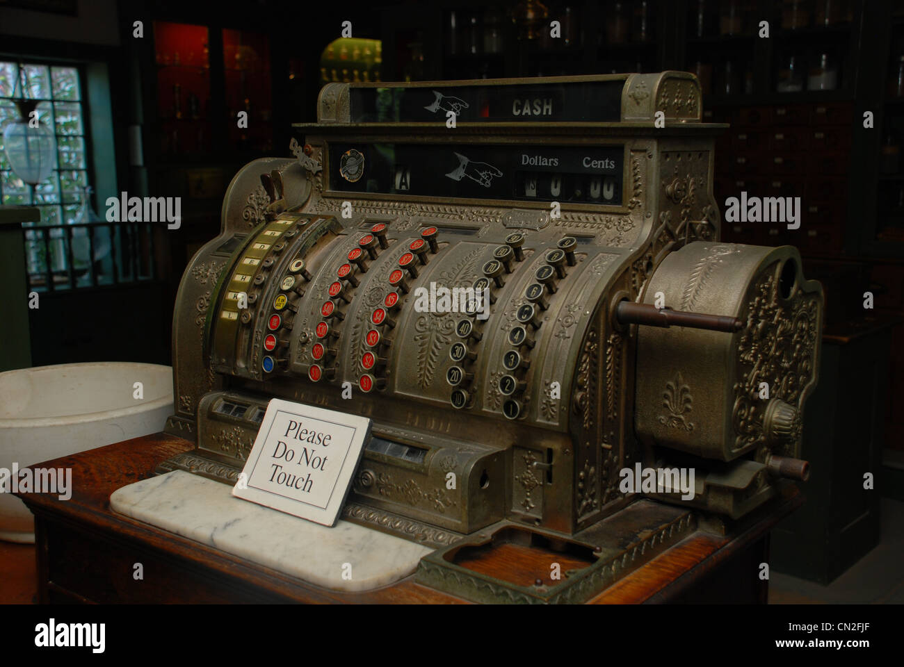 Old fashioned till hi-res stock photography and images - Alamy