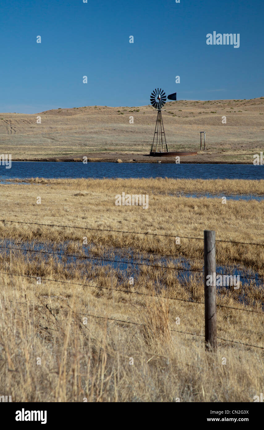 A windmill in the Nebraska Sand Hills Stock Photo - Alamy