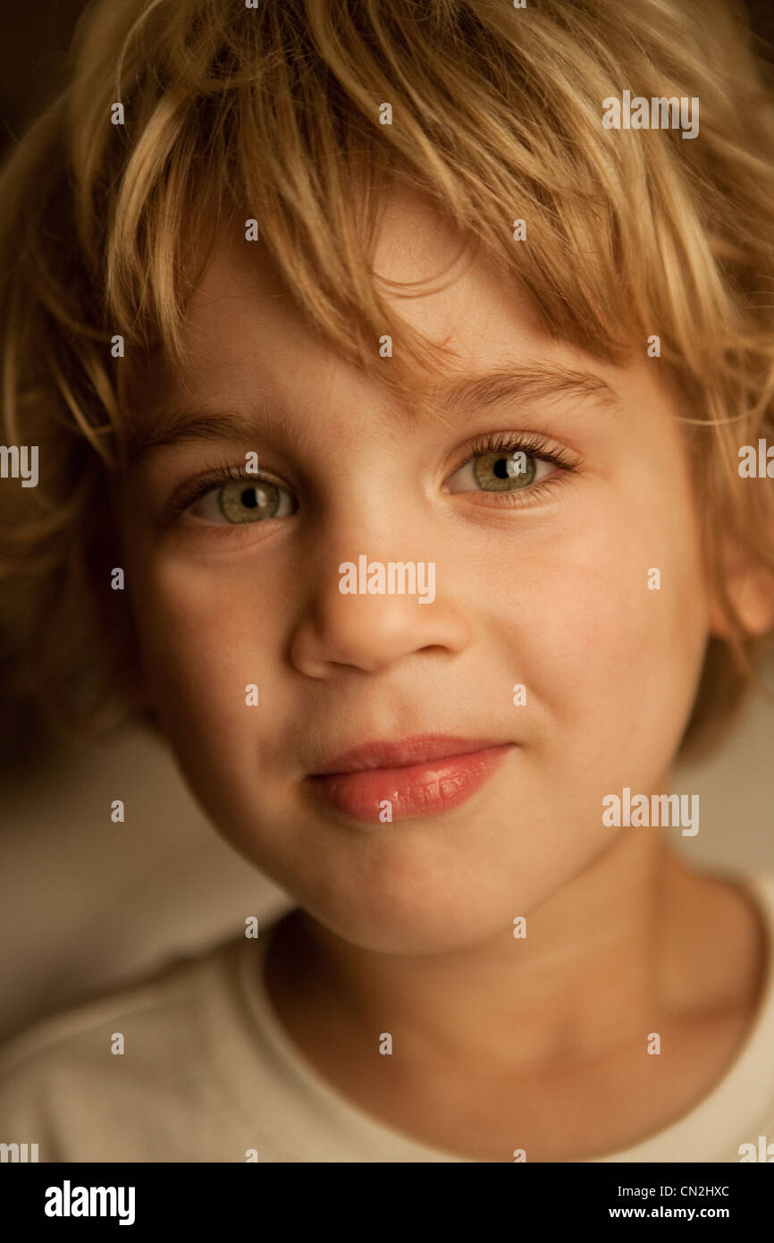 Boys face hi-res stock photography and images - Alamy