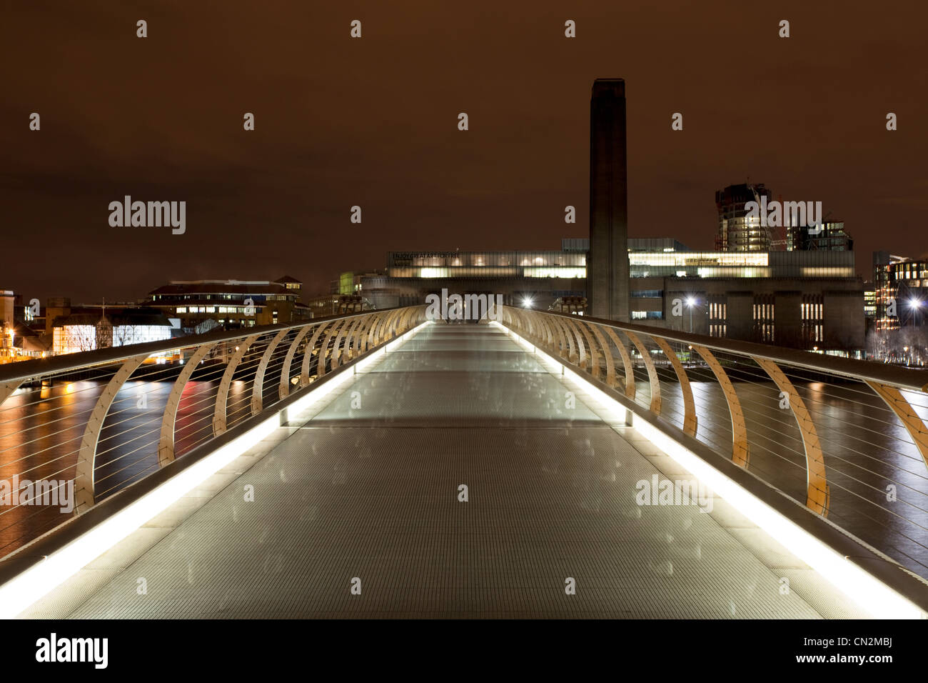 London Tate Modern View High Resolution Stock Photography and Images ...