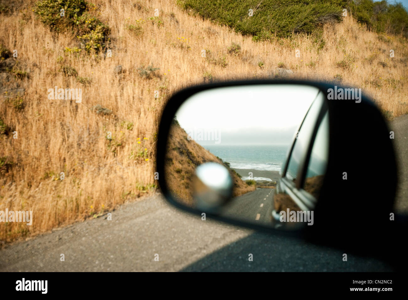 Mirror visual effect hi-res stock photography and images - Alamy